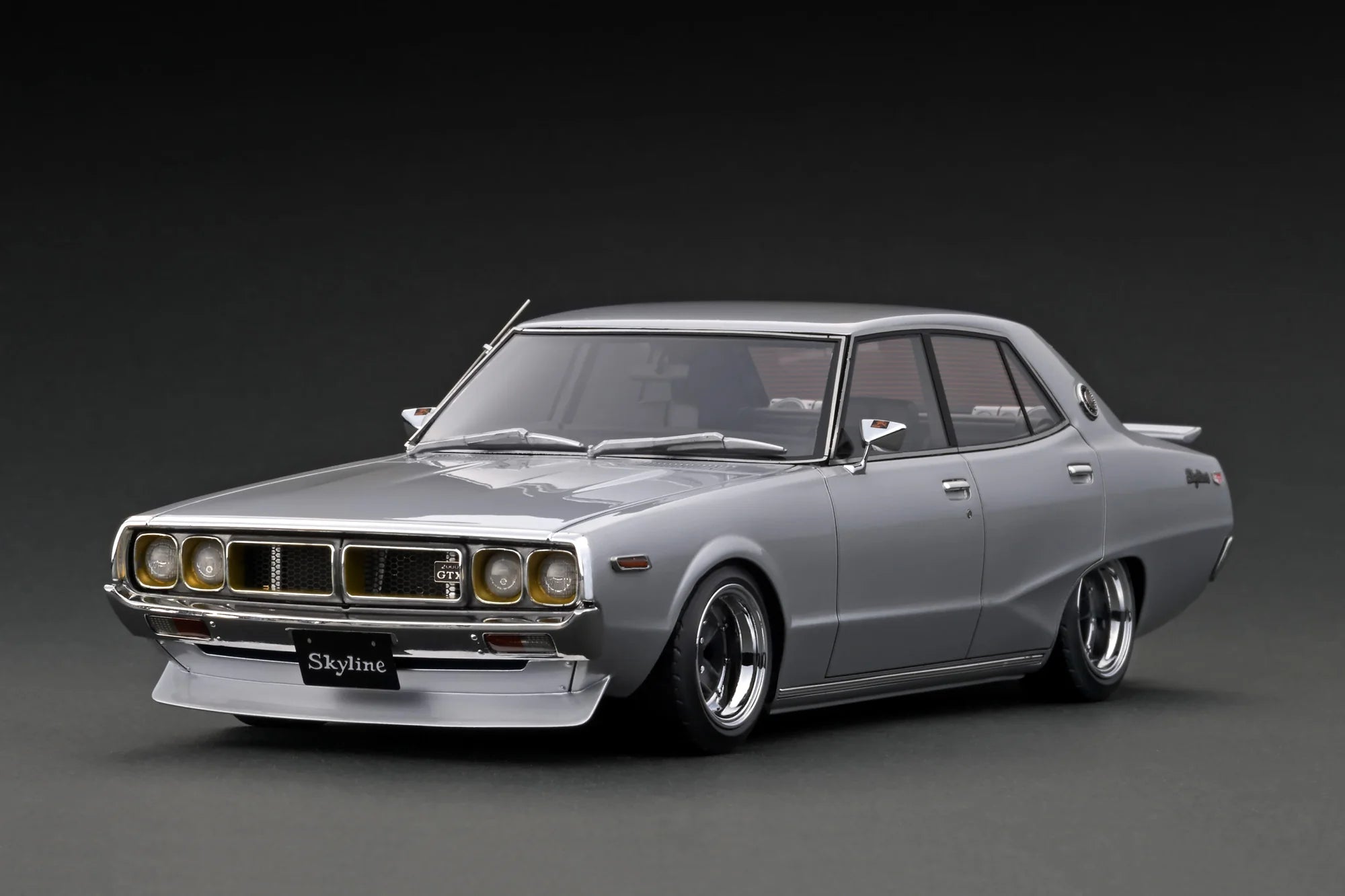 PRE ORDER - 1:18 Nissan Skyline 2000 GT-X (GC110) Silver (IG3271 ...